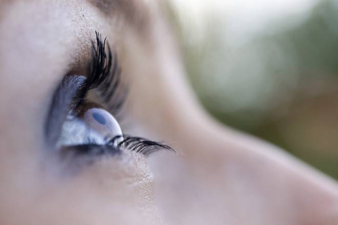 La pratique puissante de la fixation du regard