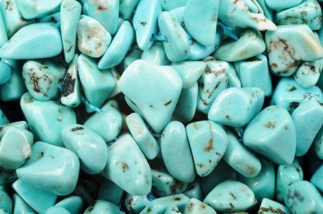 La turquoise, une pierre précieuse qui possèderait des propriétés ...