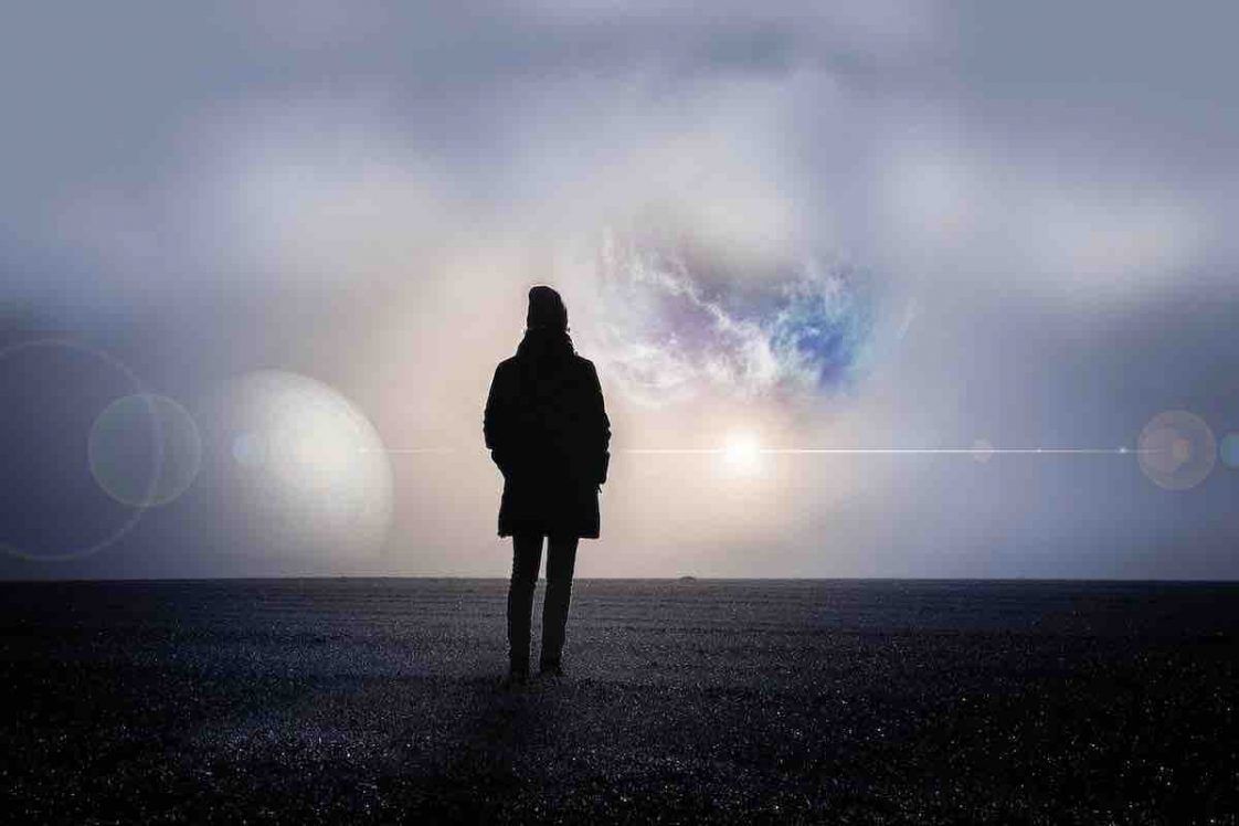 28 caractéristiques d'une personne hypersensible qui peuvent nuire à ...