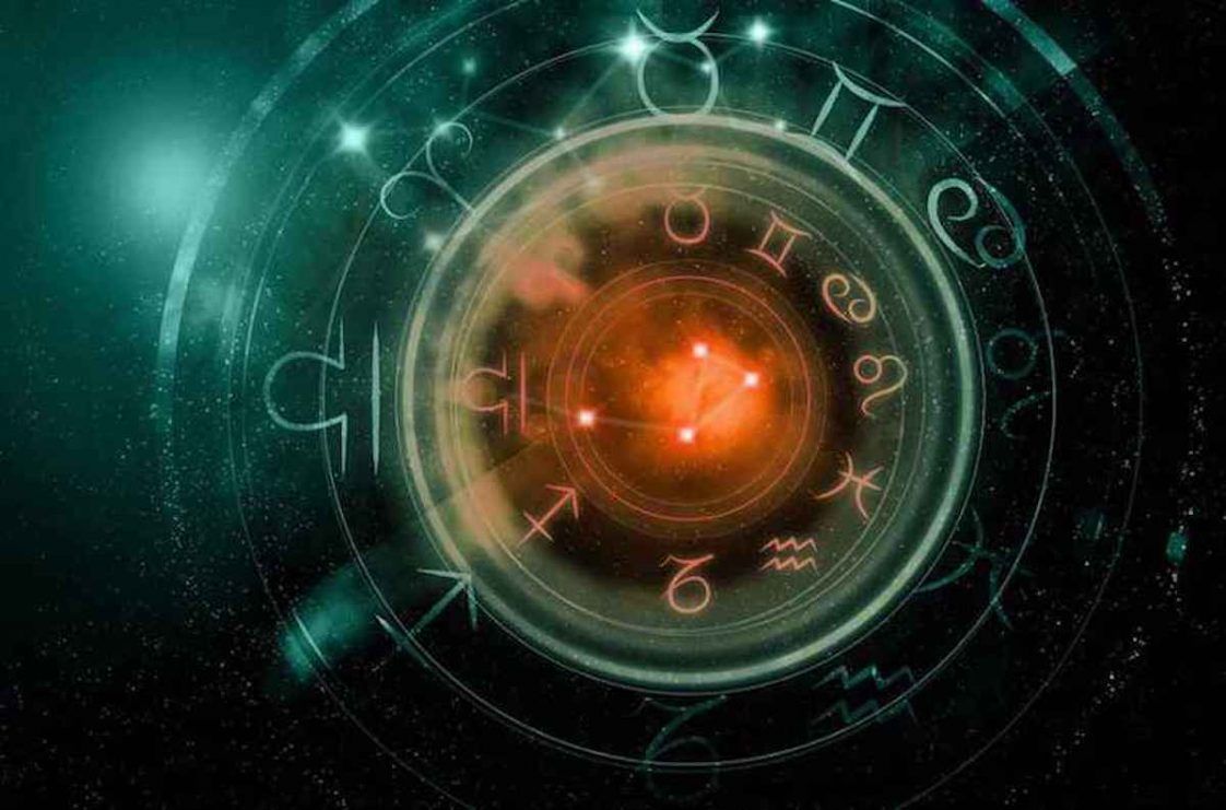 3 signes du zodiaque avec les meilleurs horoscopes mensuels pour août 2024
