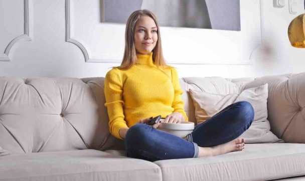 J'aime rester à la maison le samedi soir et je n'y vois aucun problème ...