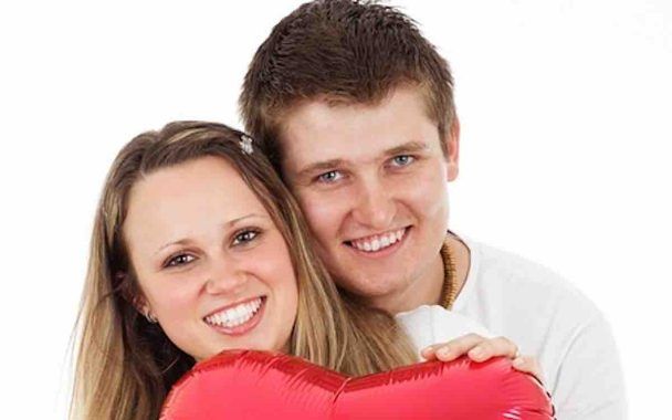 Pourquoi les couples ont-ils tendance à se ressembler physiquement ? La ...