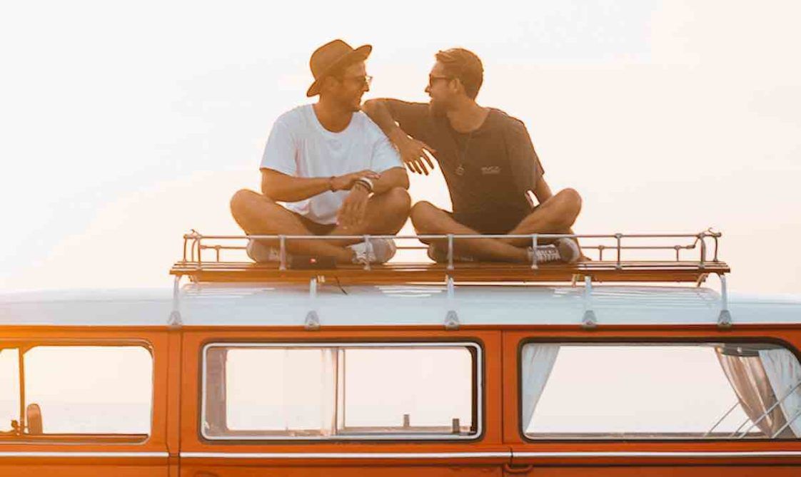 Voici 5 raisons qui expliquent pourquoi les amis sont la famille que l ...