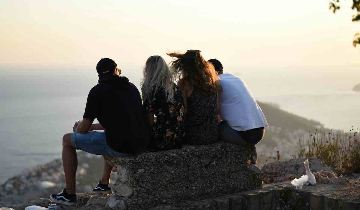 Les faux amis: 10 façons de les reconnaître et s'en protéger